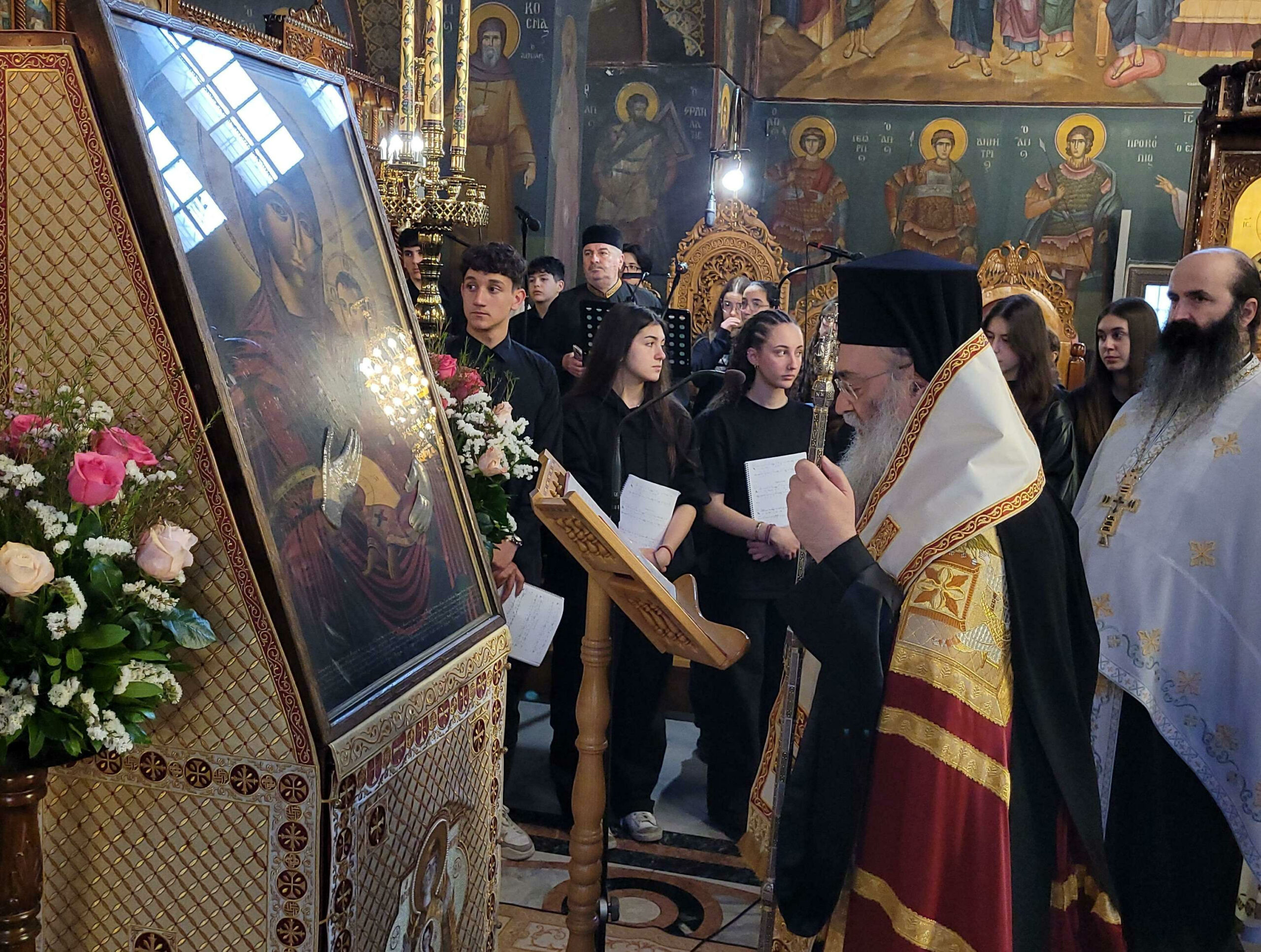 Δράμα: Ο Ακάθιστος Ύμνος στον Ναό του Αγίου Παντελεήμονα | Alpha-news.gr